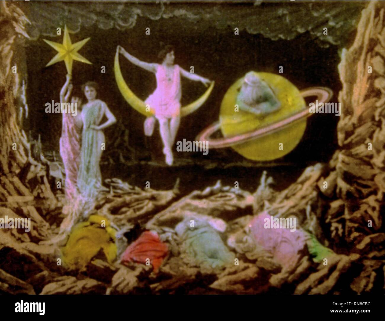 Trip to the moon 1902 hi-res stock photography and images - Alamy