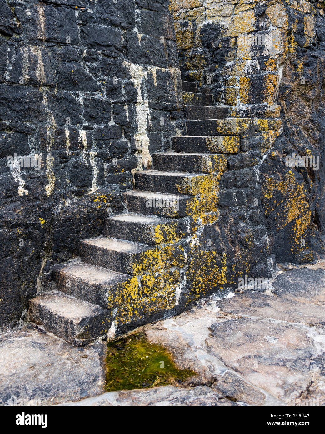 Wall steps hi-res stock photography and images - Alamy