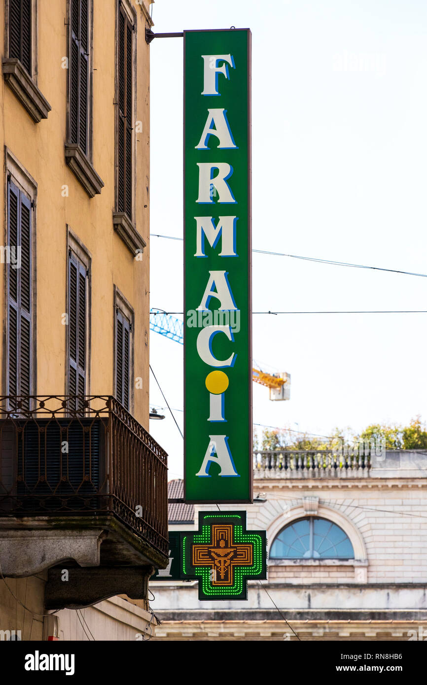 Pharmaceutical store italy hi-res stock photography and images - Alamy
