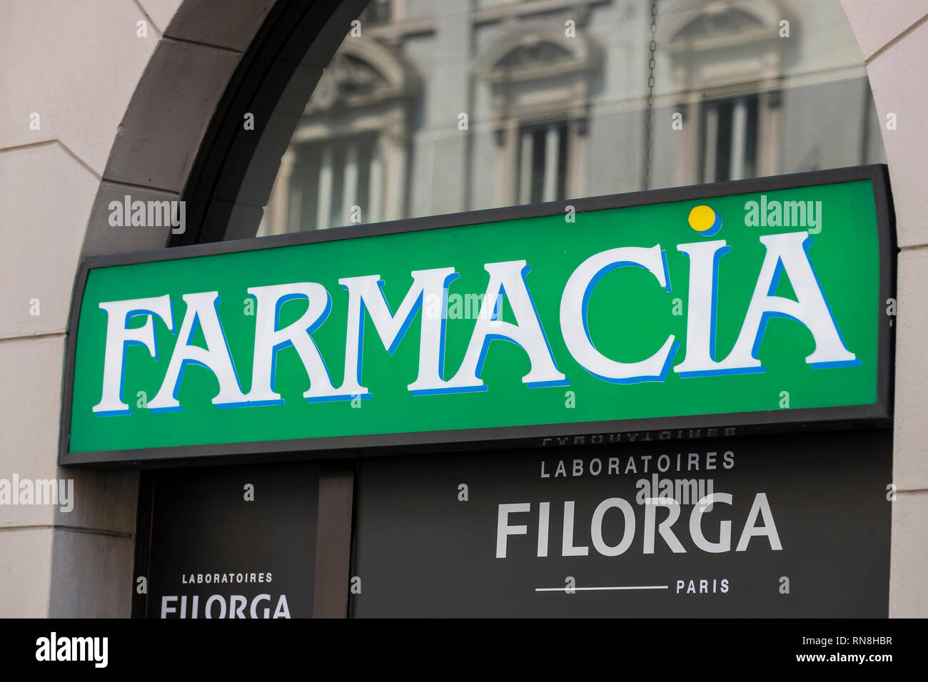 Pharmaceutical store italy hi-res stock photography and images - Alamy