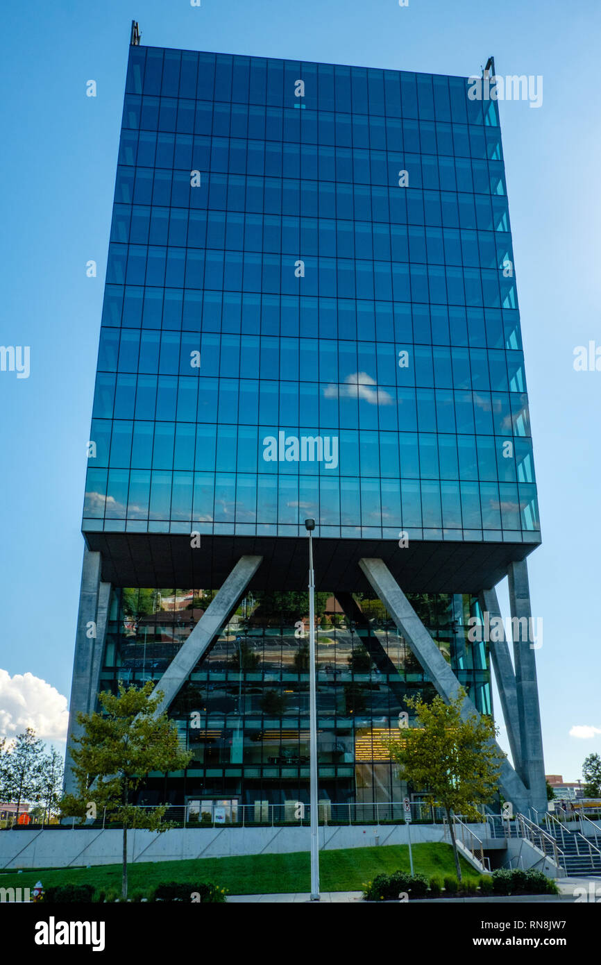 Reston Station Office Building, 1900 Reston Metro Plaza, Reston ...