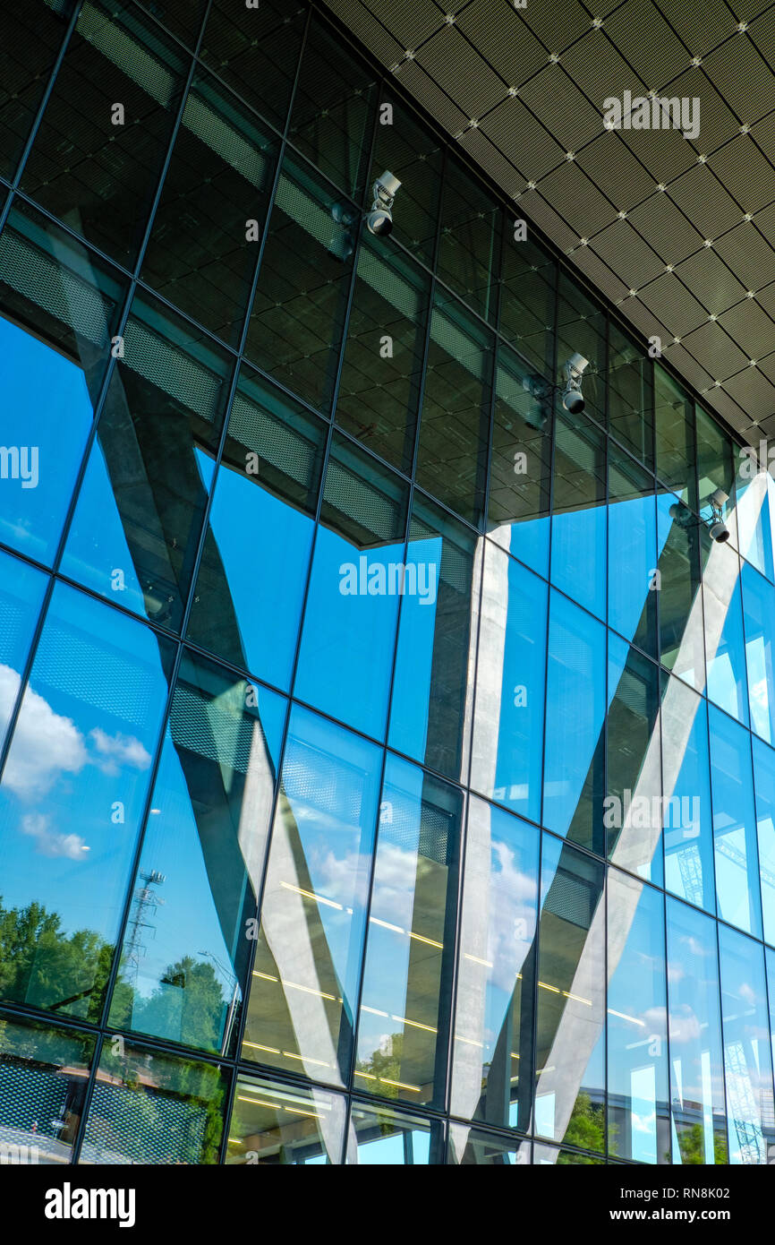 Reston Station Office Building, 1900 Reston Metro Plaza, Reston ...