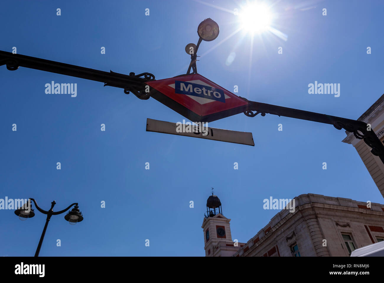 Puerta del Sol Metro station logo, Madrid, Spain Stock Photo - Alamy