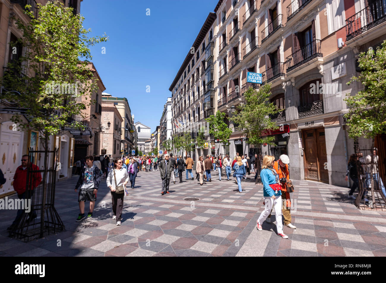 Madrid spain people walking in hi-res stock photography and images - Alamy
