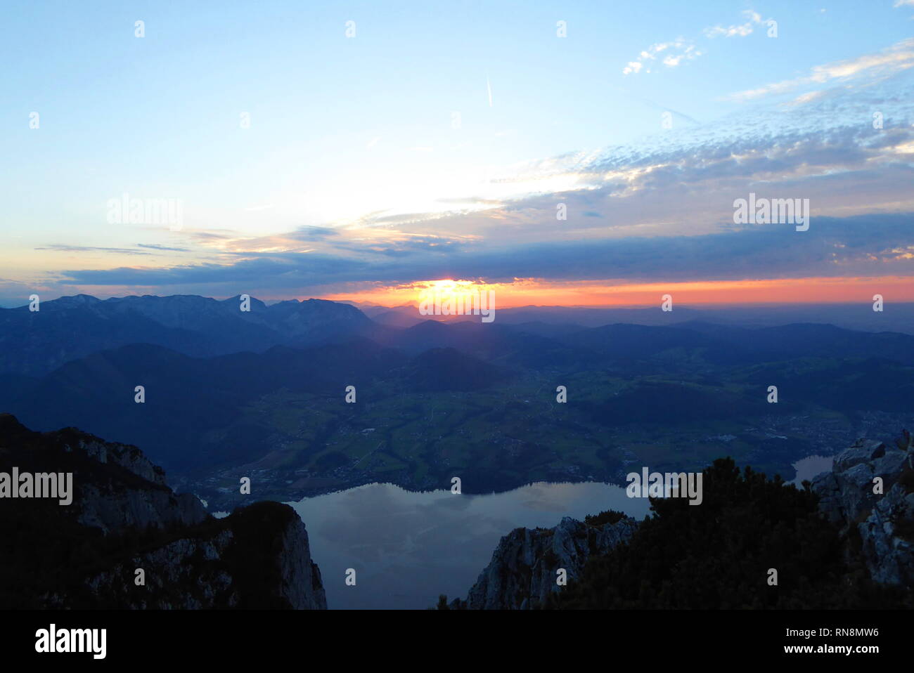 View of Lake Traunsee from Mount Traunstein Stock Photo - Alamy