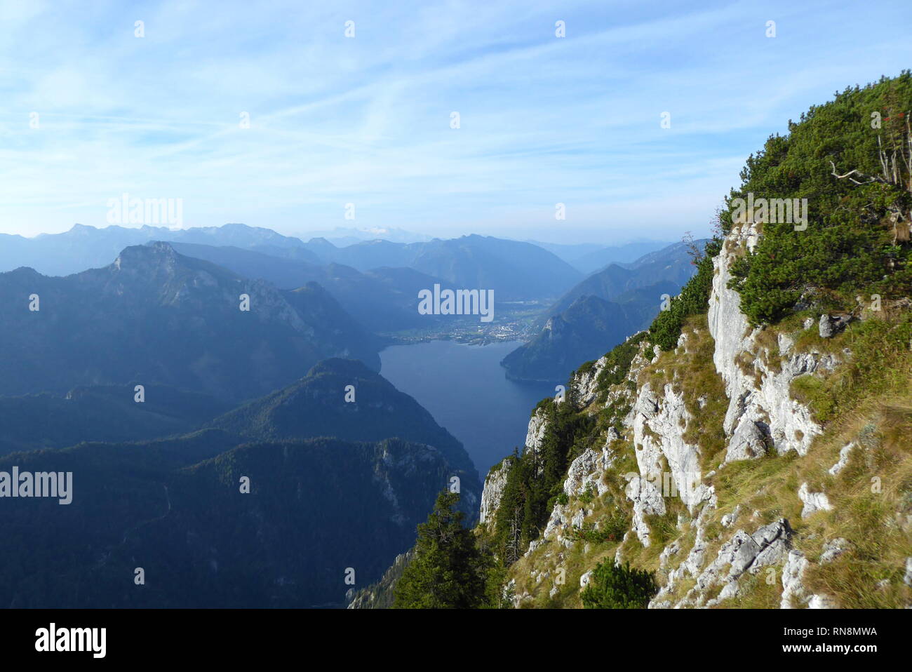 View of Lake Traunsee from Mount Traunstein Stock Photo - Alamy