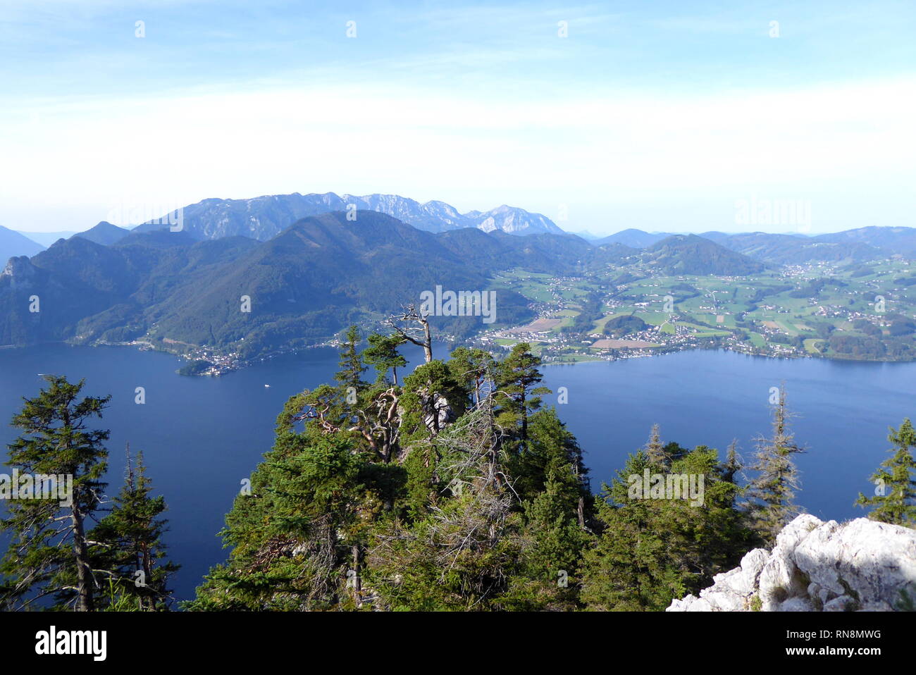 View of Lake Traunsee from Mount Traunstein Stock Photo - Alamy