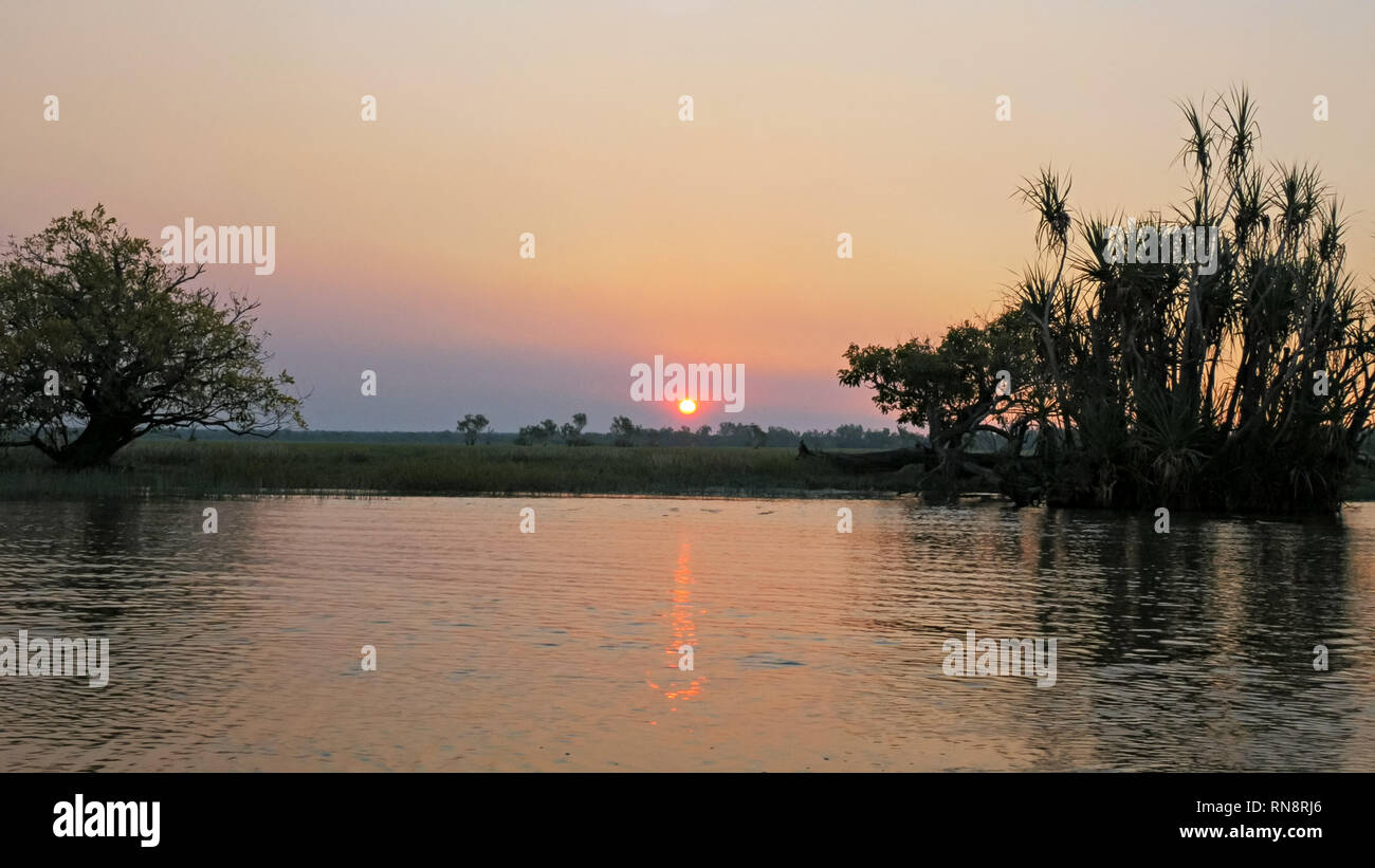 Billabong waterhole landscape hi-res stock photography and images - Alamy
