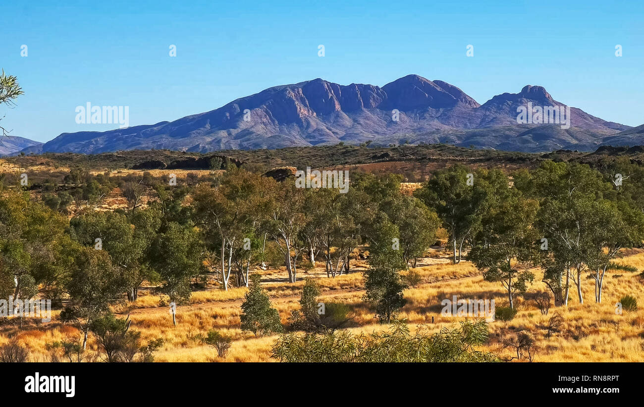 Macdonnell ranges hi-res stock photography and images - Alamy