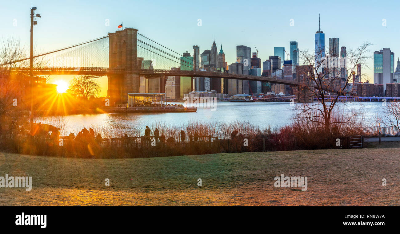 Sunset at Dumbo Brooklyn Bridge Park Stock Photo - Alamy
