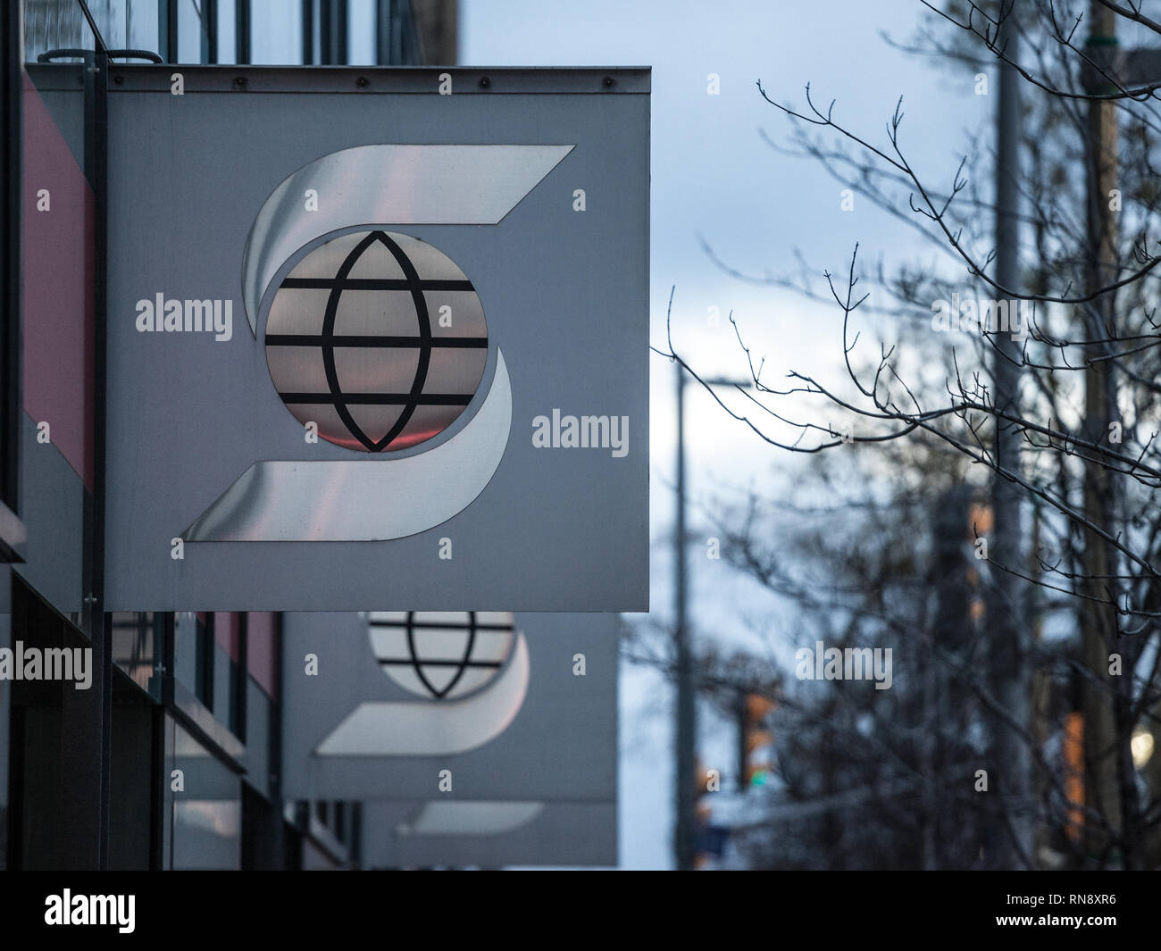 Scotiabank logo hi-res stock photography and images - Alamy