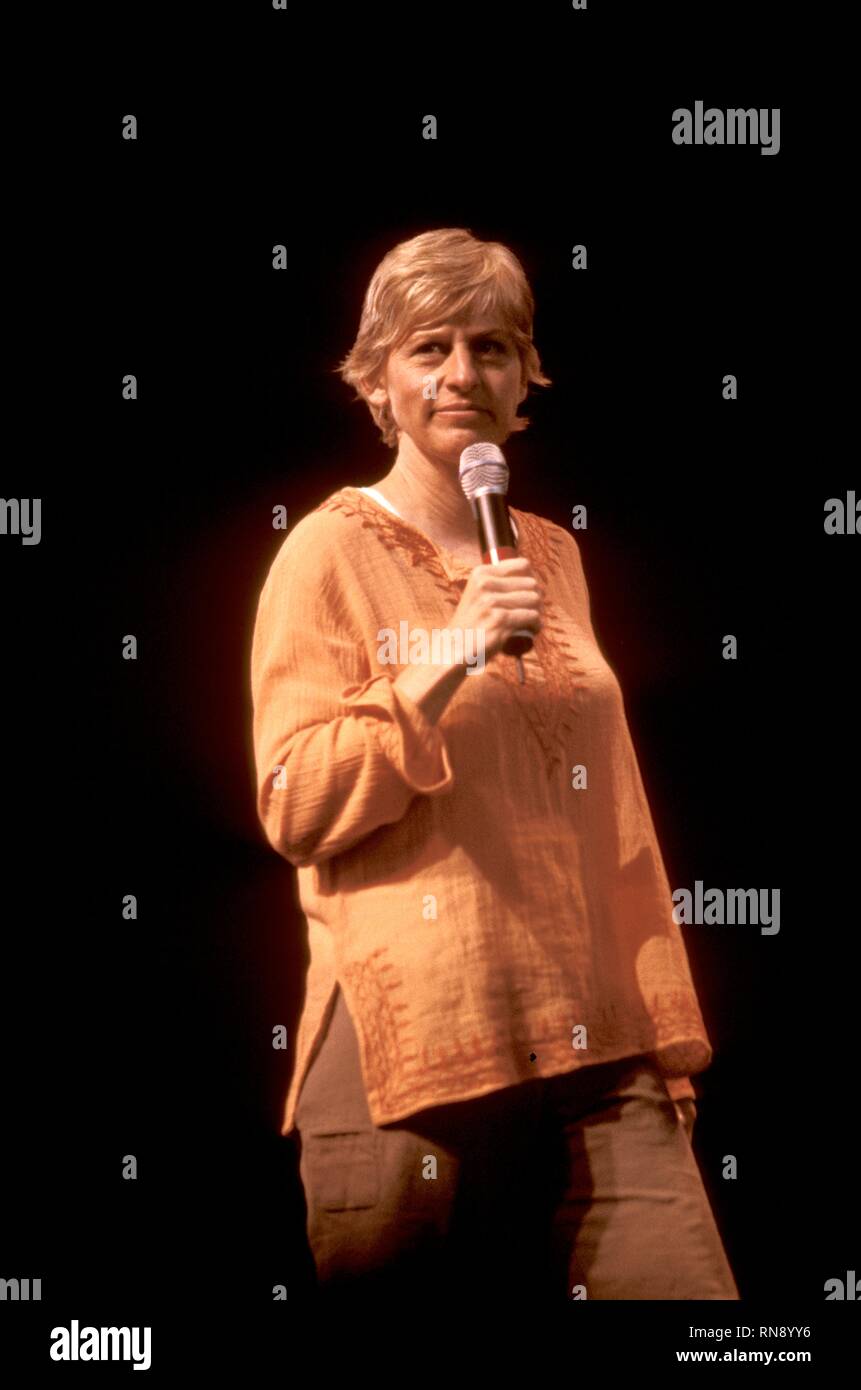 Actress and television host hi-res stock photography and images - Alamy