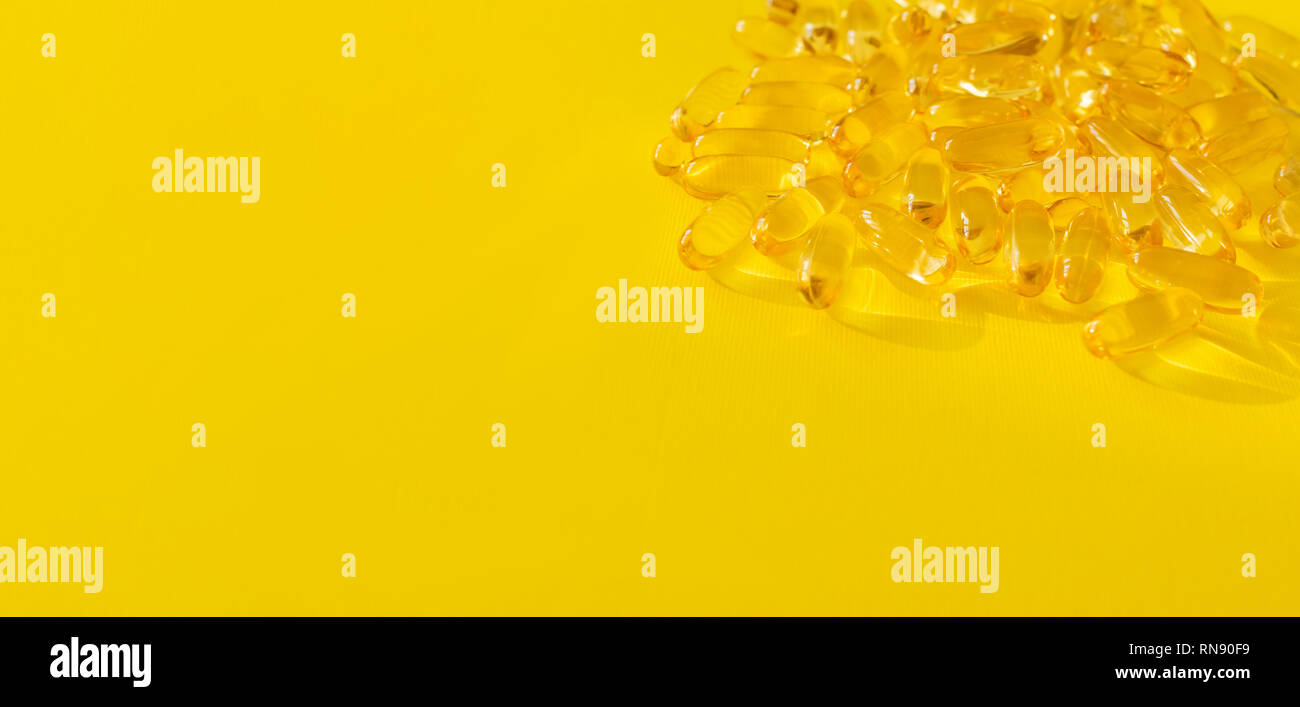 Transparent capsules with oil grease for the treatment and care of the ...