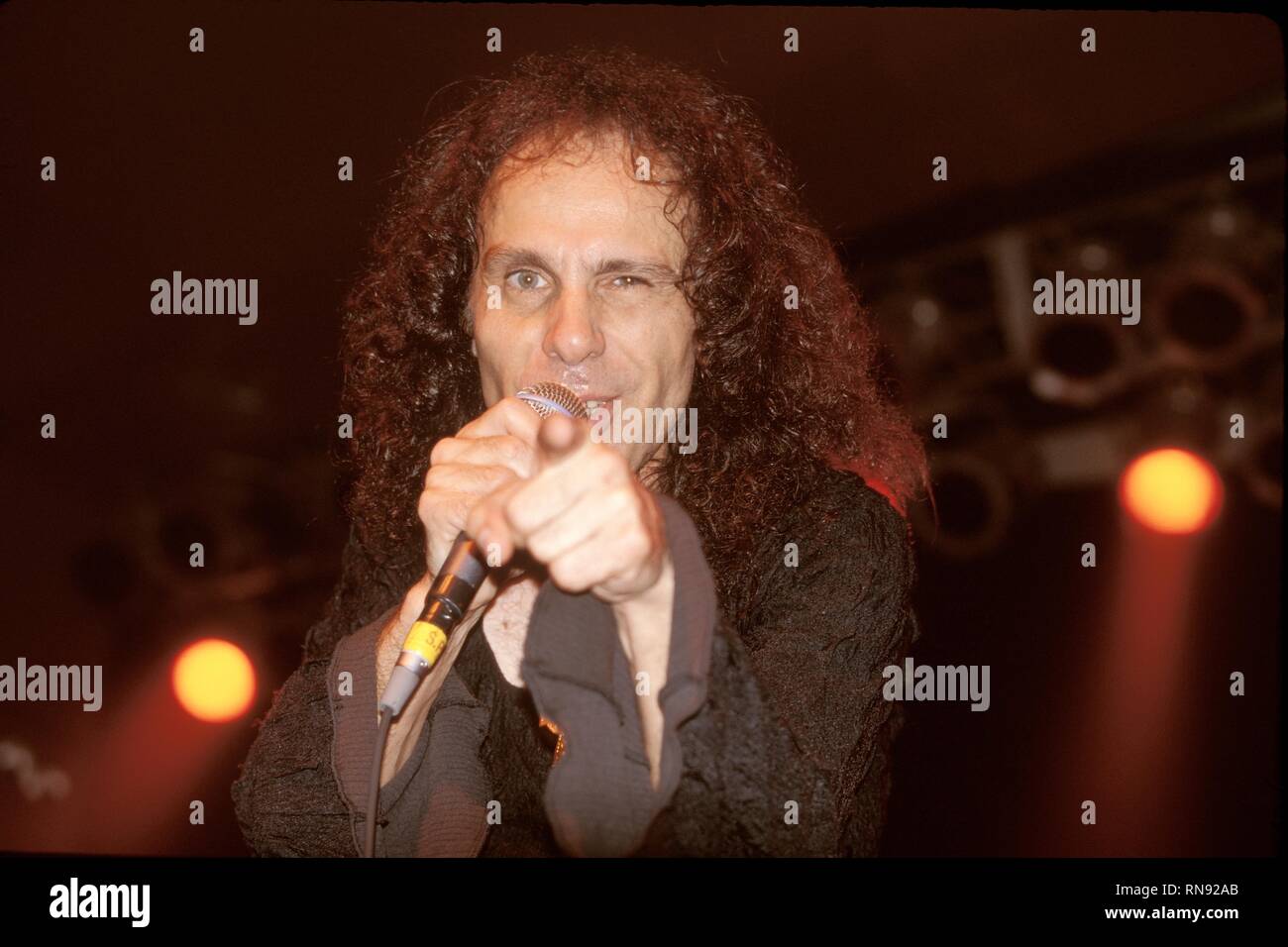 Heavy metal vocalist , Ronnie James Dio, who has performed with Elf ...