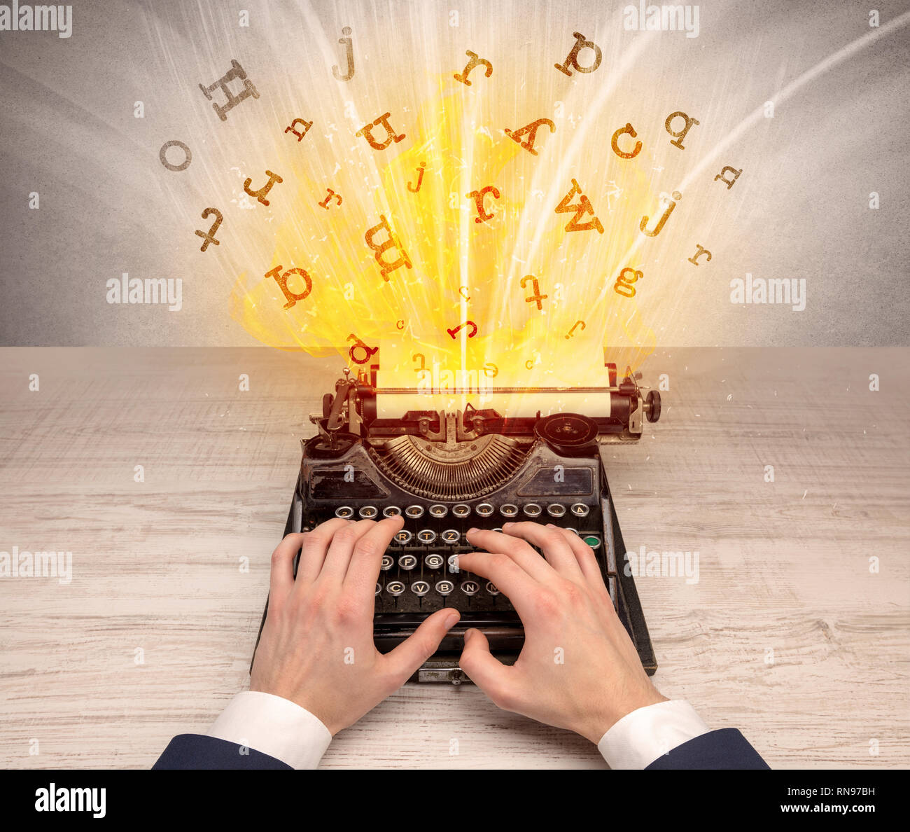 Typewriter typing fast hi-res stock photography and images - Alamy
