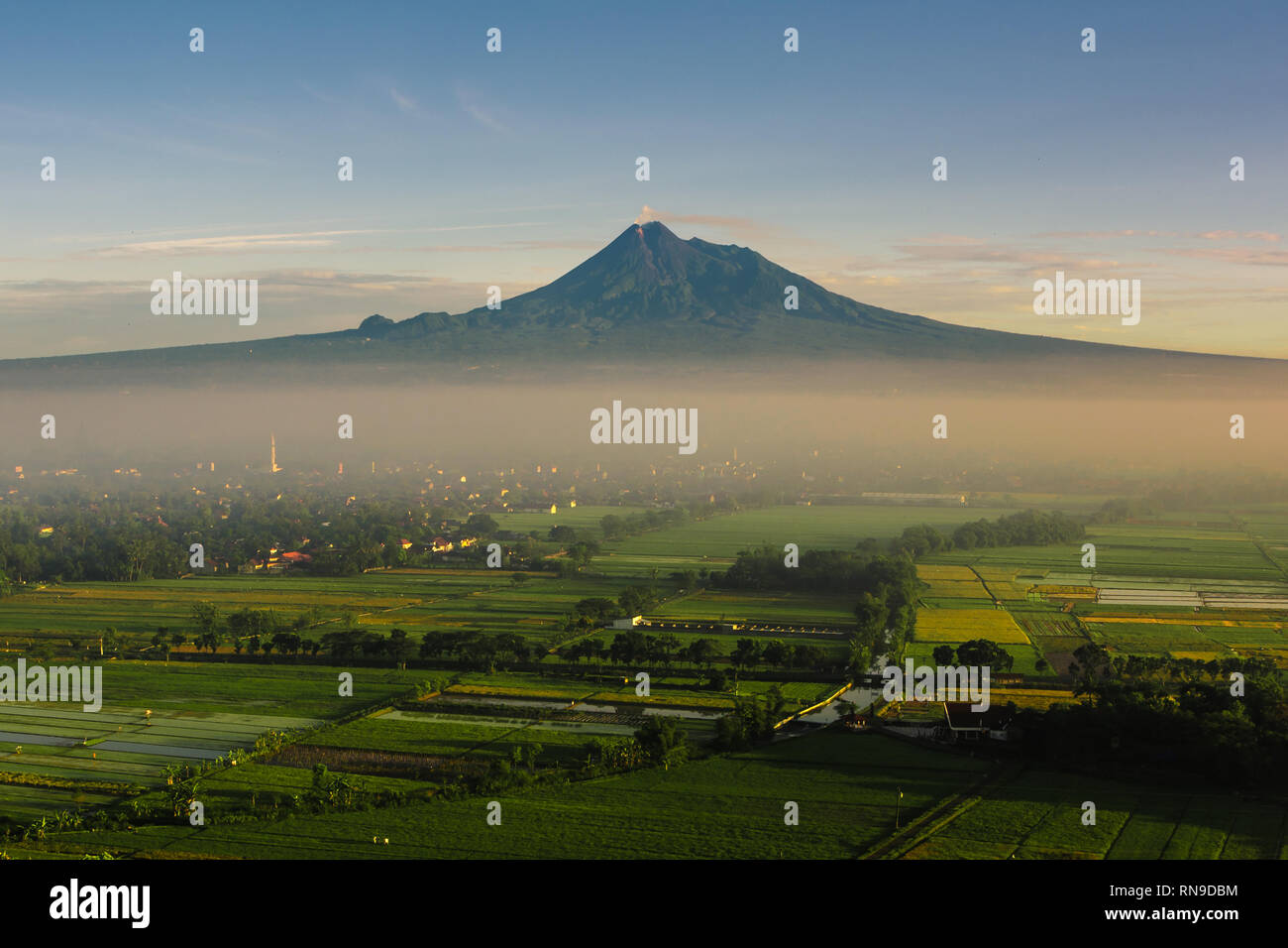 Indonesia landscape sunset lake volcano hi-res stock photography and ...