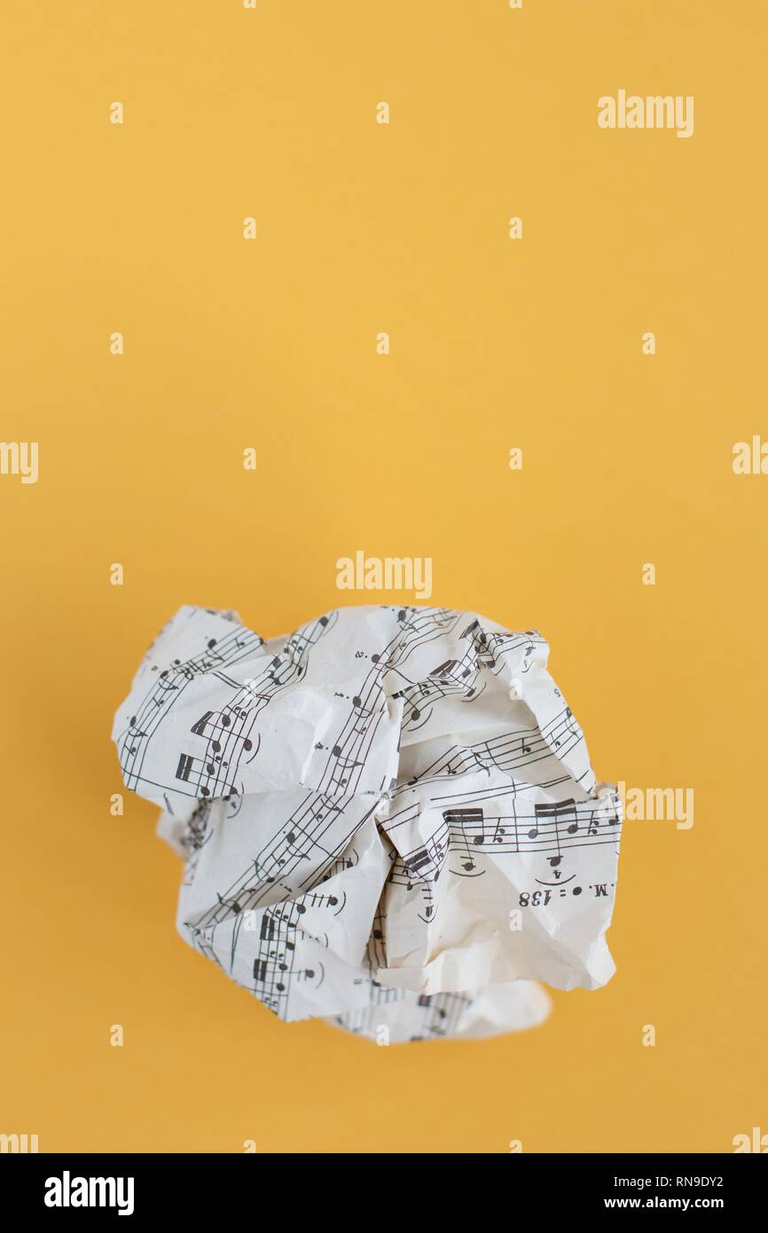 Crumpled sheet music hi-res stock photography and images - Alamy