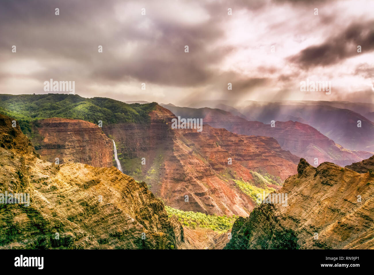 Waimea pier hi-res stock photography and images - Alamy