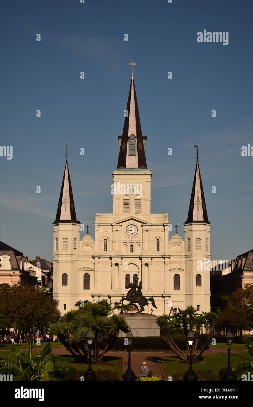 St Louis Cathedral overlooking Jackson square in the French Quarter ...