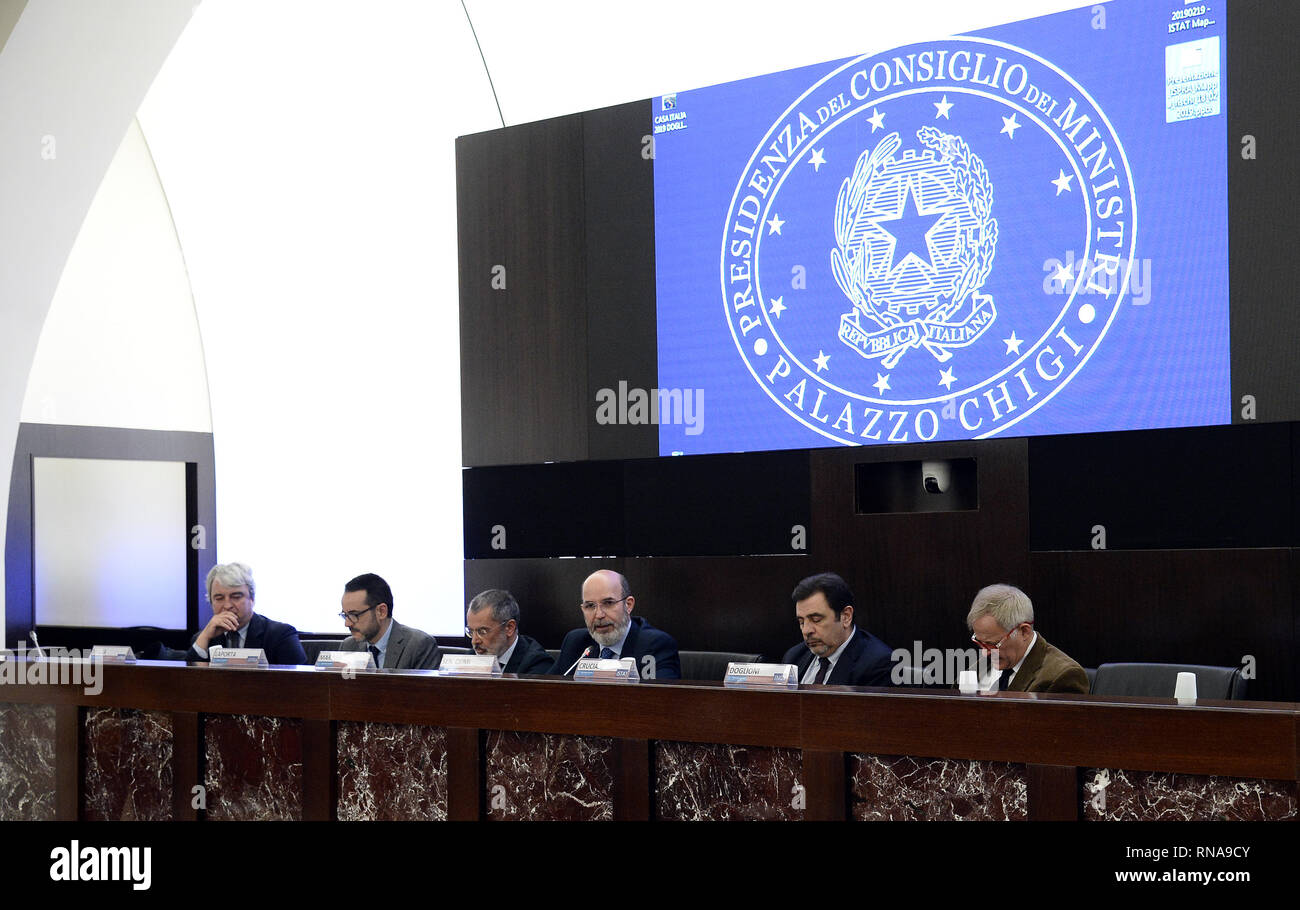 Mappa della sala hi-res stock photography and images - Alamy