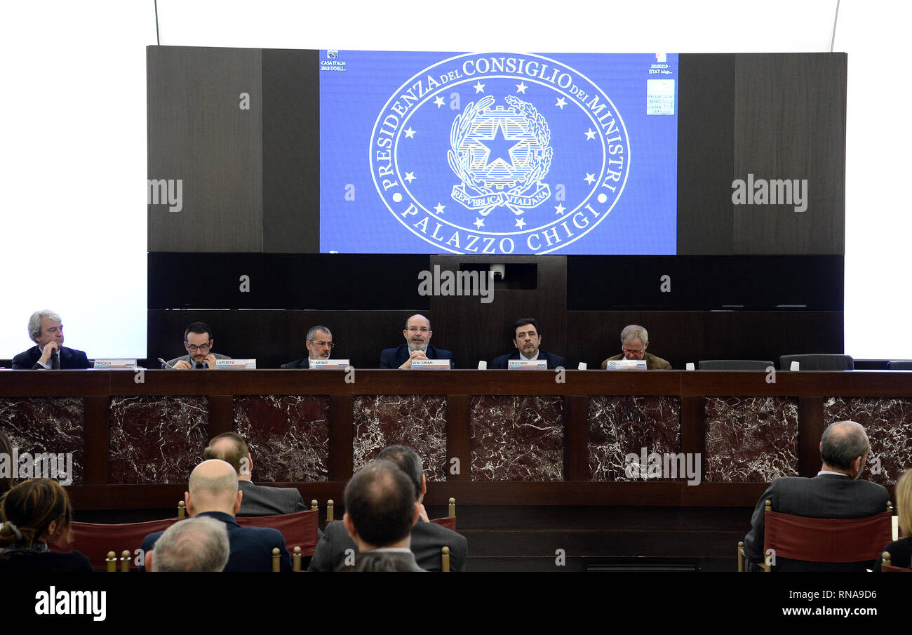 Mappa della sala hi-res stock photography and images - Alamy