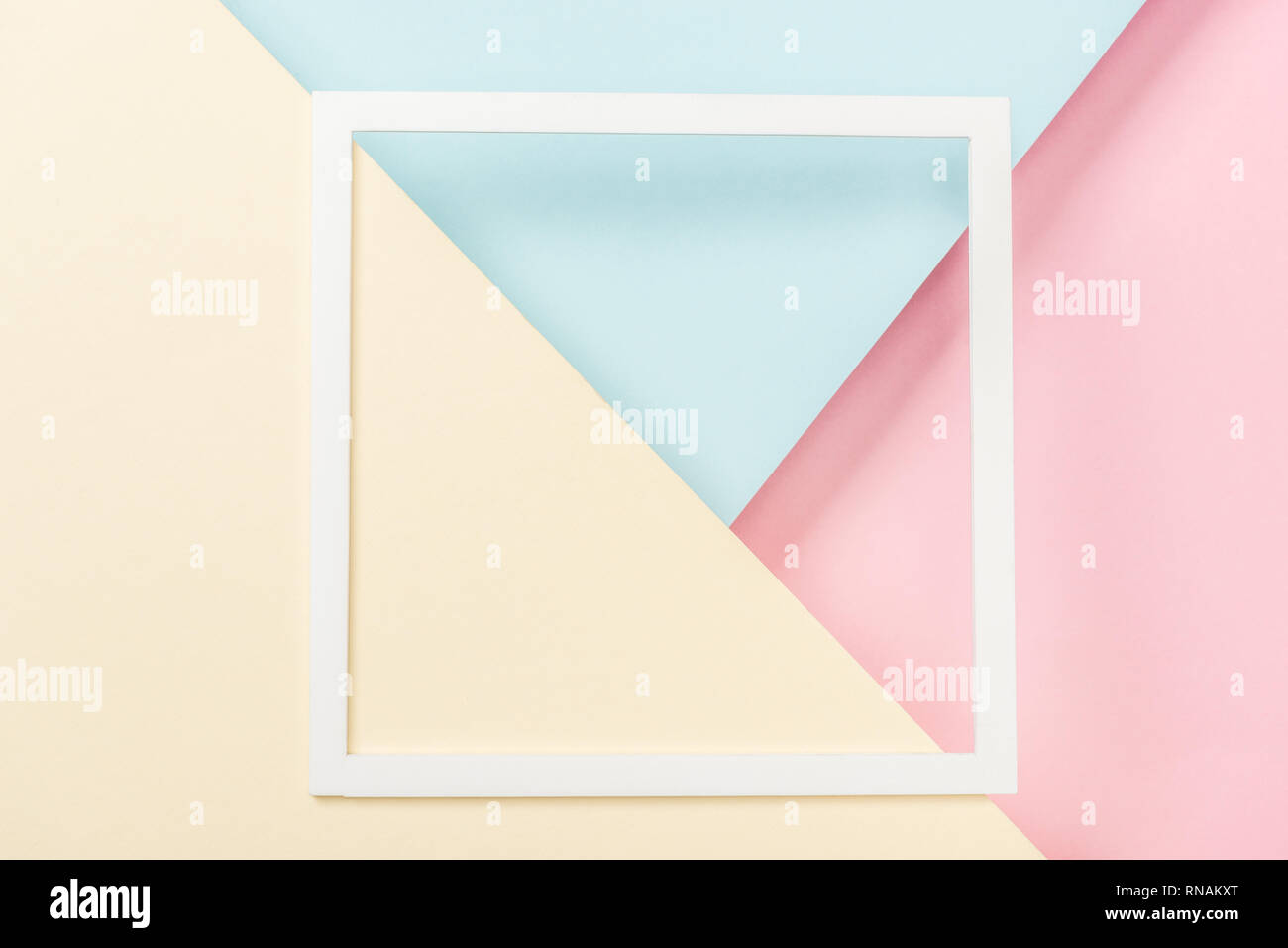 Square papers hi-res stock photography and images - Alamy
