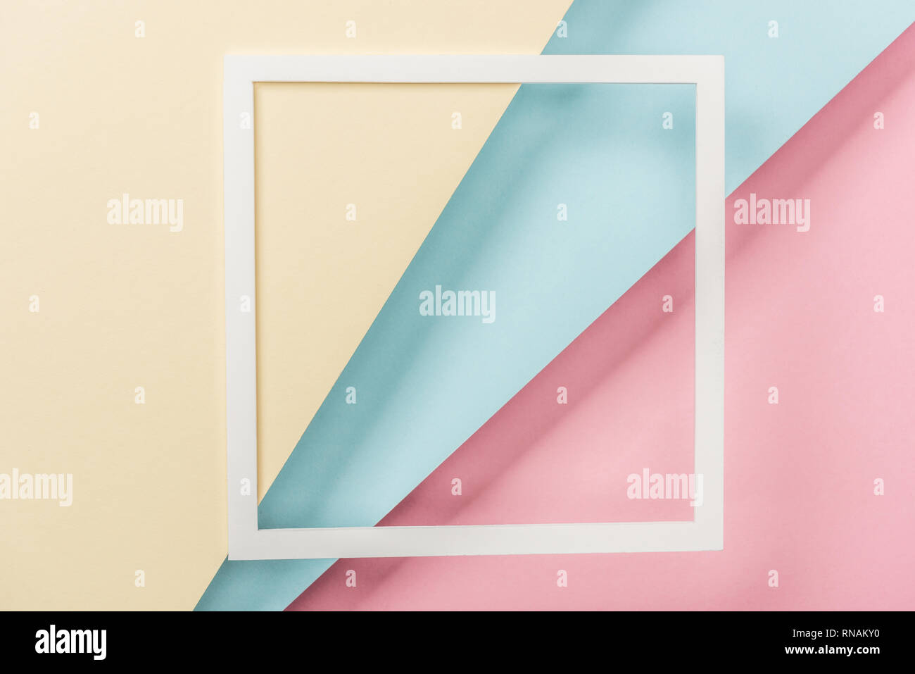 Square papers hi-res stock photography and images - Alamy