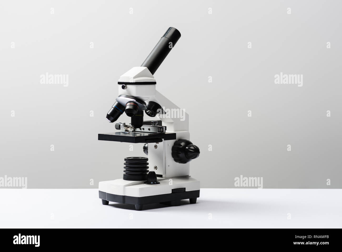 Grey microscope hi-res stock photography and images - Alamy