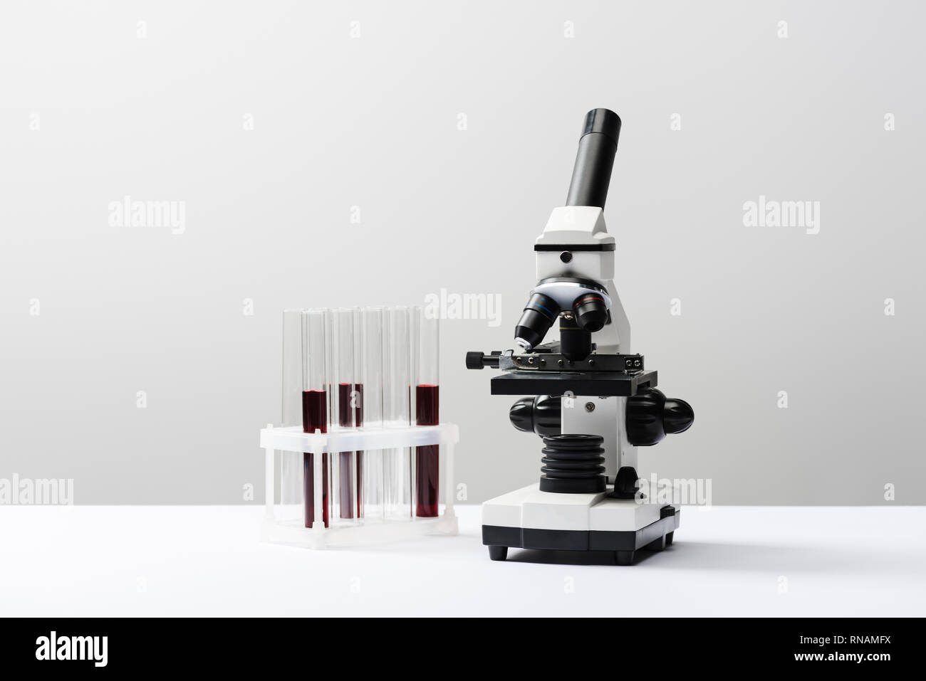 Grey microscope hi-res stock photography and images - Alamy