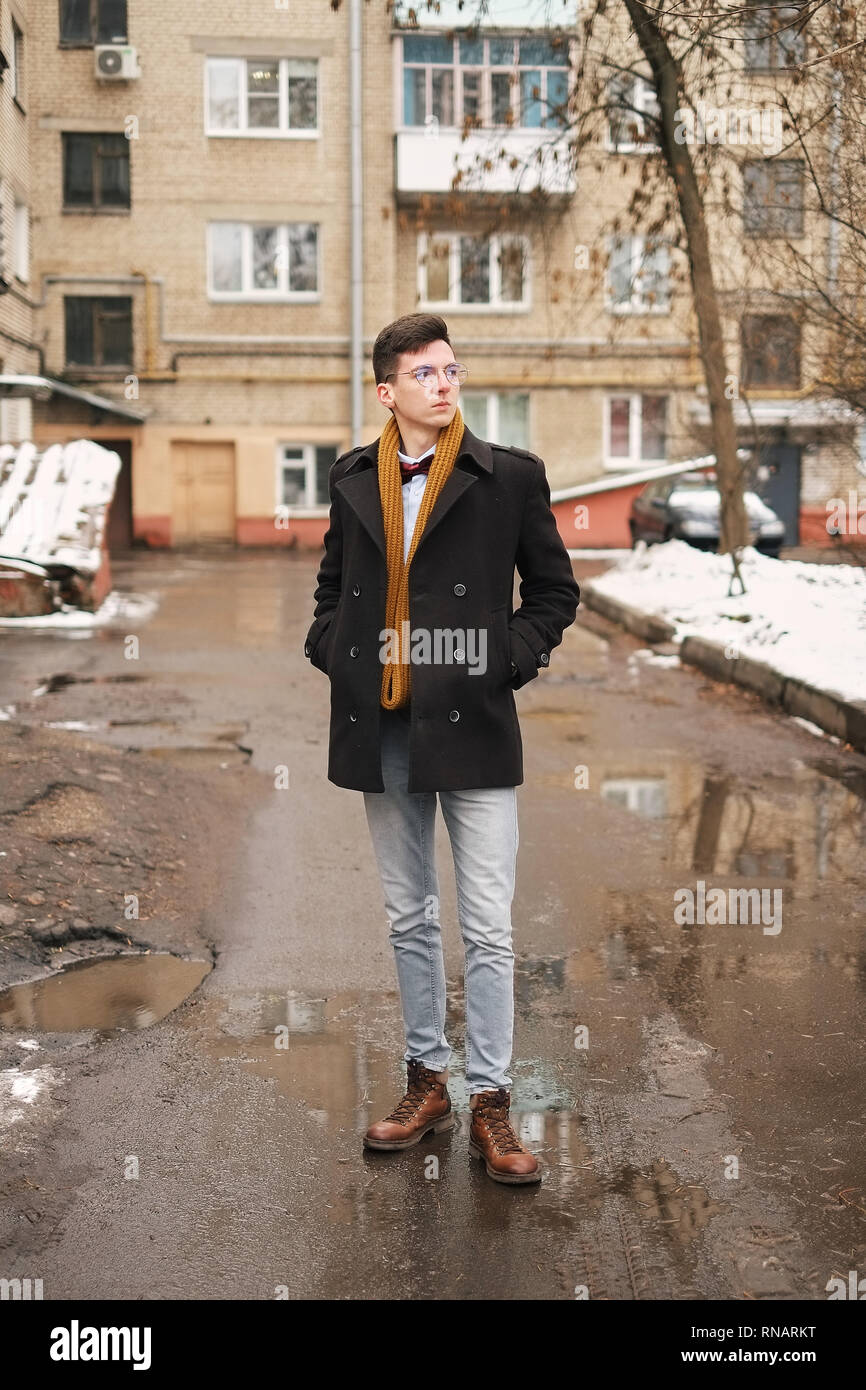 Young man with a urban look in New York city Stock Photo - Alamy