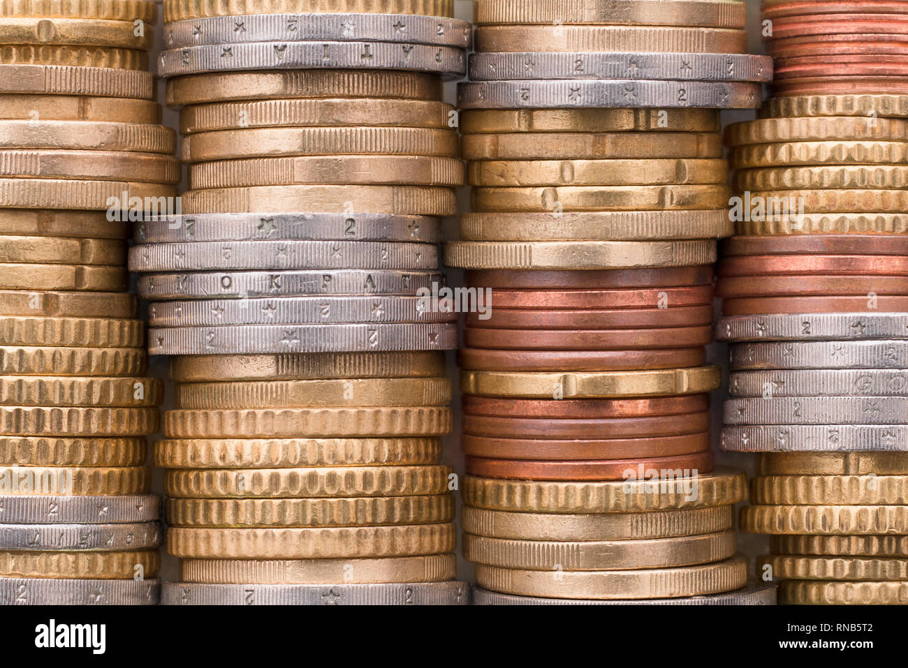 Silver coins texture hi-res stock photography and images - Alamy