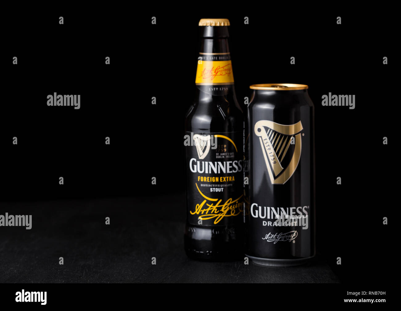 Guinness draught cans hi-res stock photography and images - Alamy
