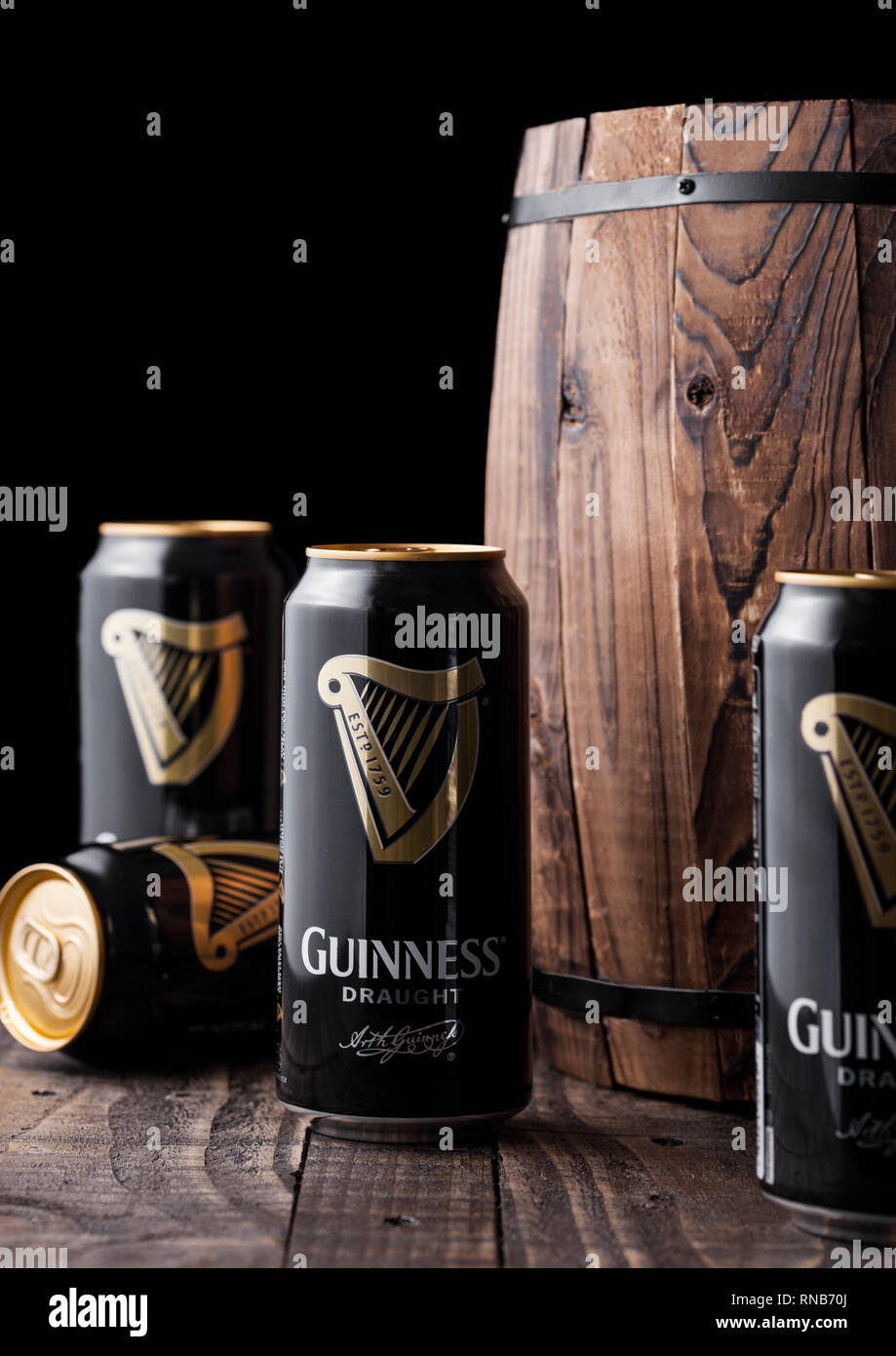 Guinness extra cold hi-res stock photography and images - Alamy