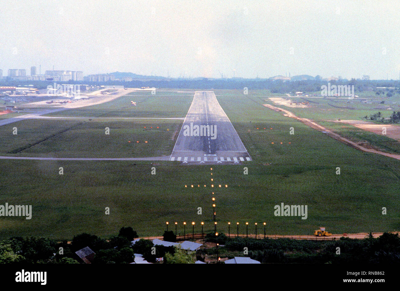 Runway tengeh royal singapore afb hi-res stock photography and images ...