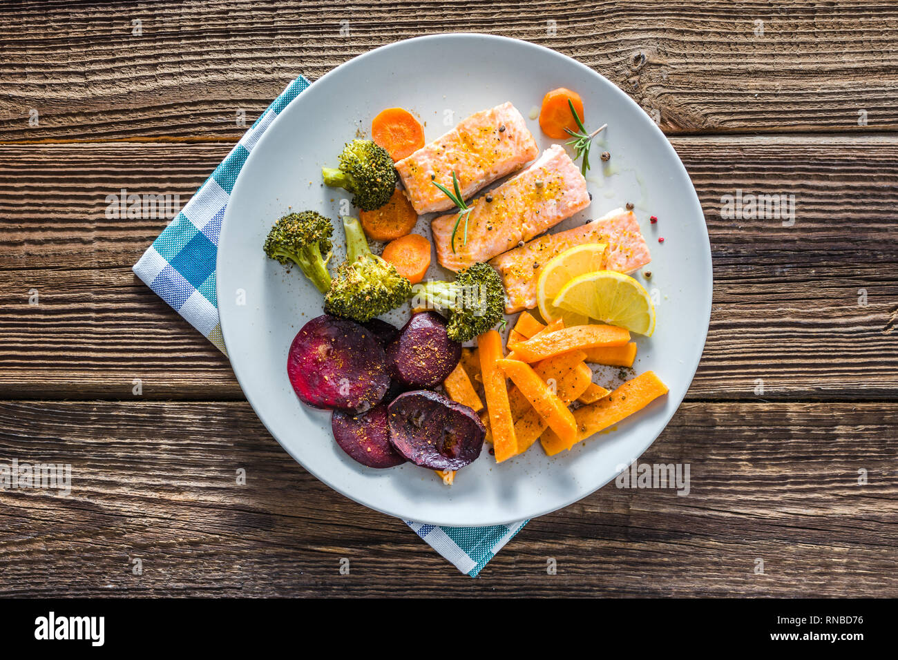 Baked salmon plate hi-res stock photography and images - Alamy