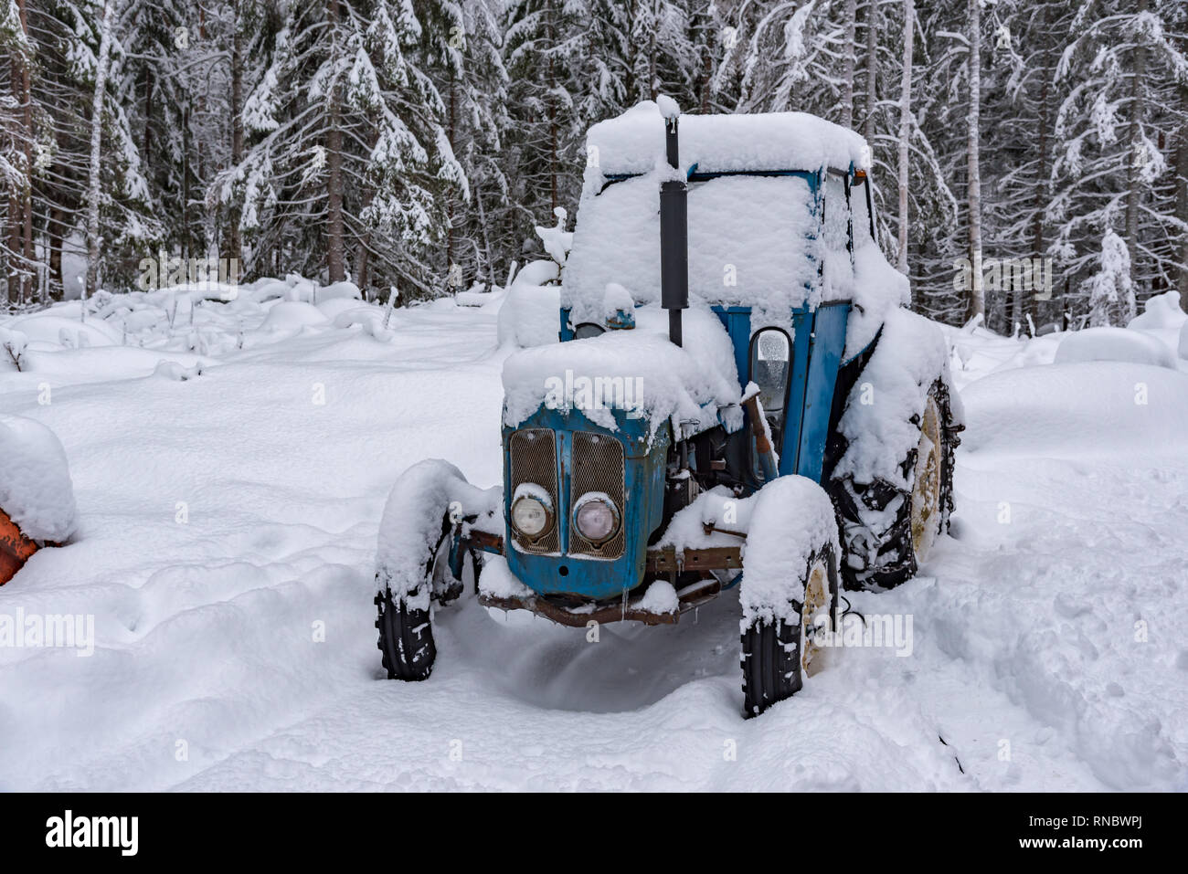 Snow covered old fordson tractor hi-res stock photography and images ...