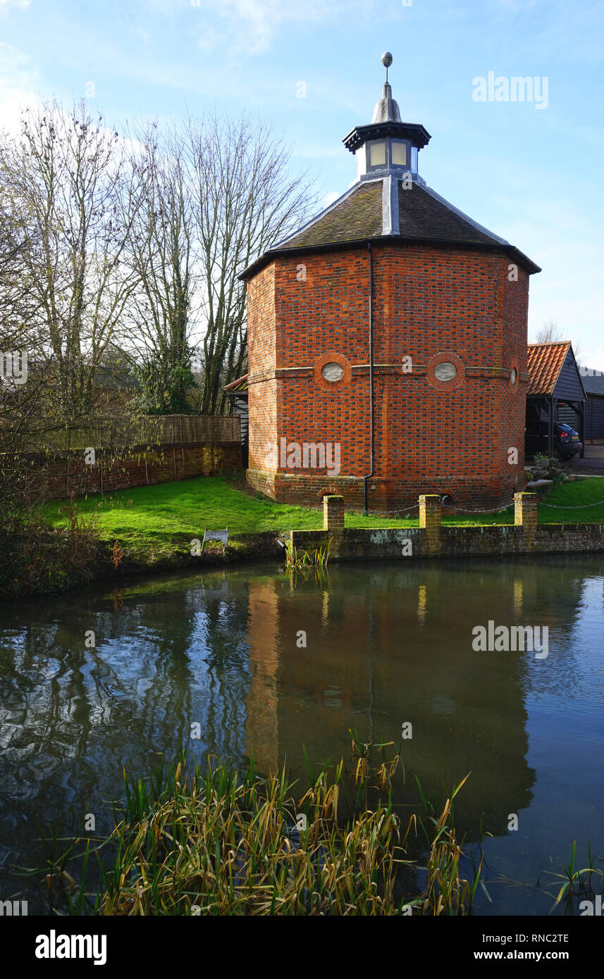Dovecot hi-res stock photography and images - Alamy