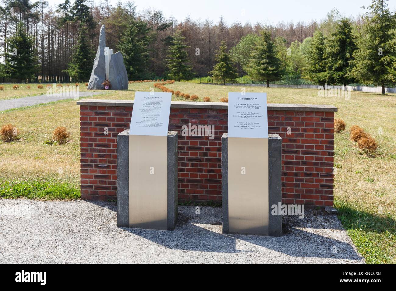 Concorde crash hi-res stock photography and images - Alamy