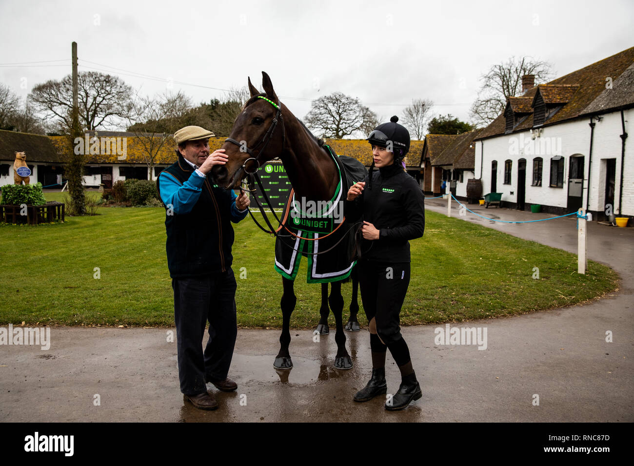 Stable hand hannah ryan poses hi-res stock photography and images - Alamy