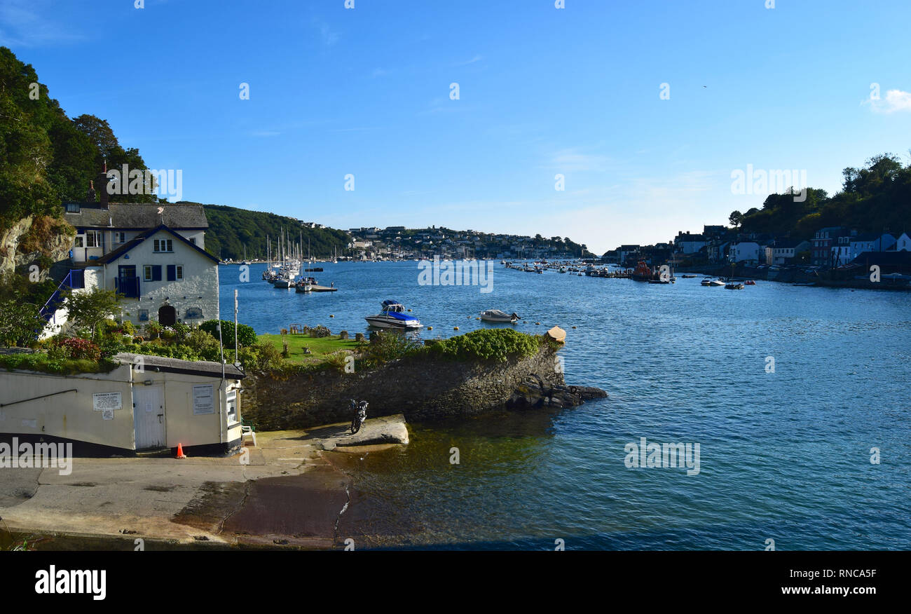 Ferryside fowey cornwall hi-res stock photography and images - Alamy