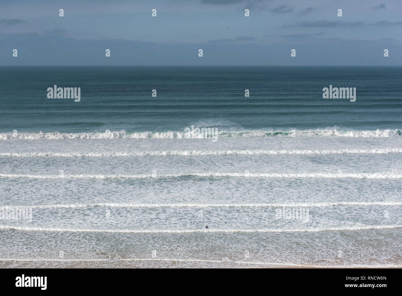 Incoming waves at Watergate Bay in Cornwall Stock Photo - Alamy
