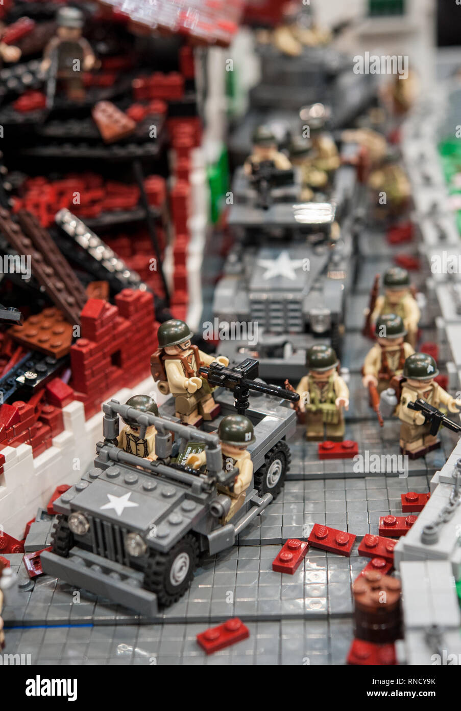 Lego war hi-res stock photography and images - Alamy