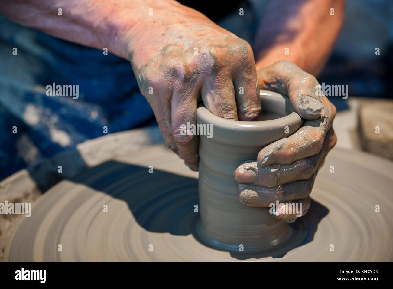 Artistic pottery vase hi-res stock photography and images - Alamy