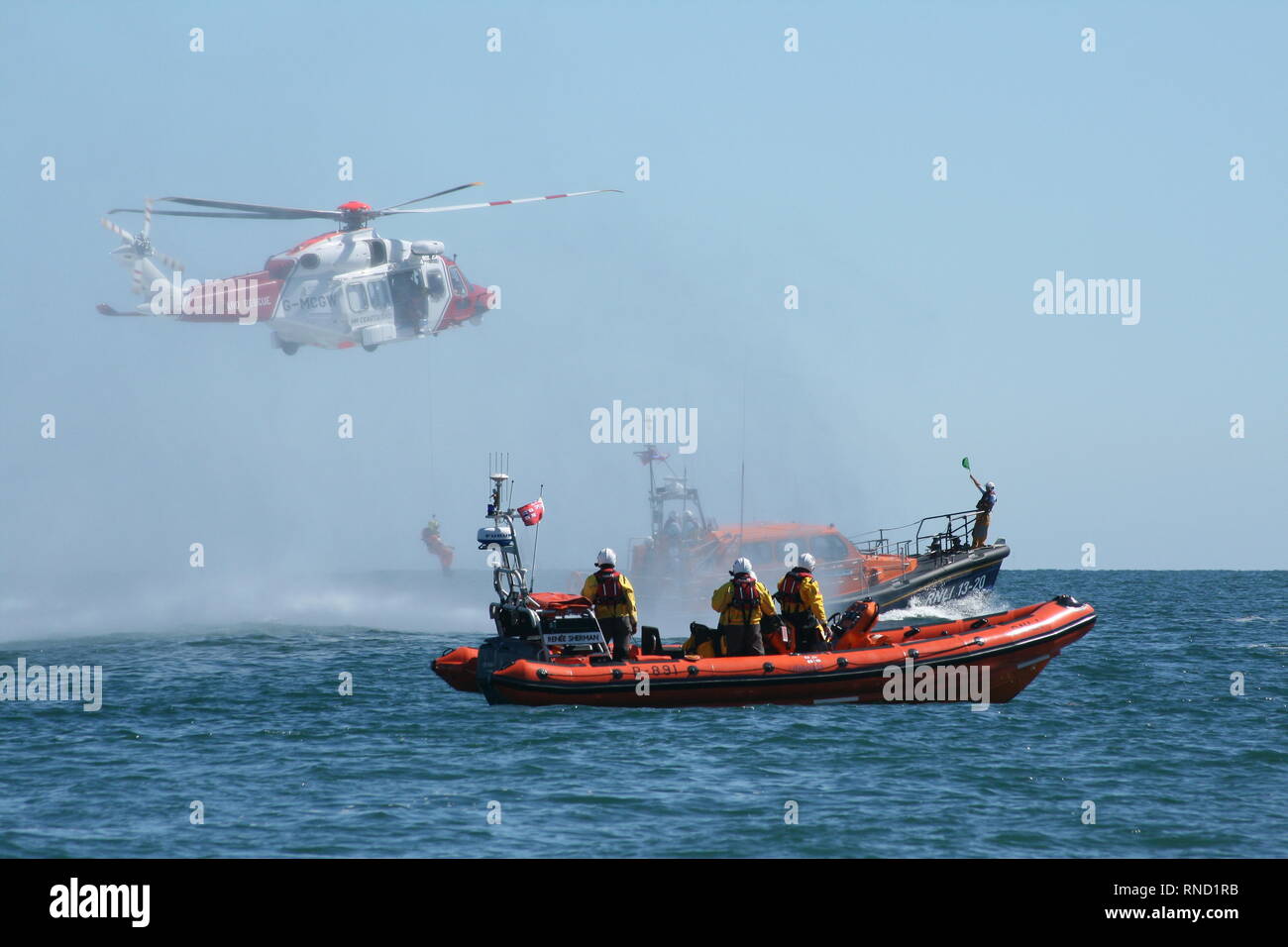 Selsey Lifeboat, Rescue boat Renee Sherman and the Coastguard ...