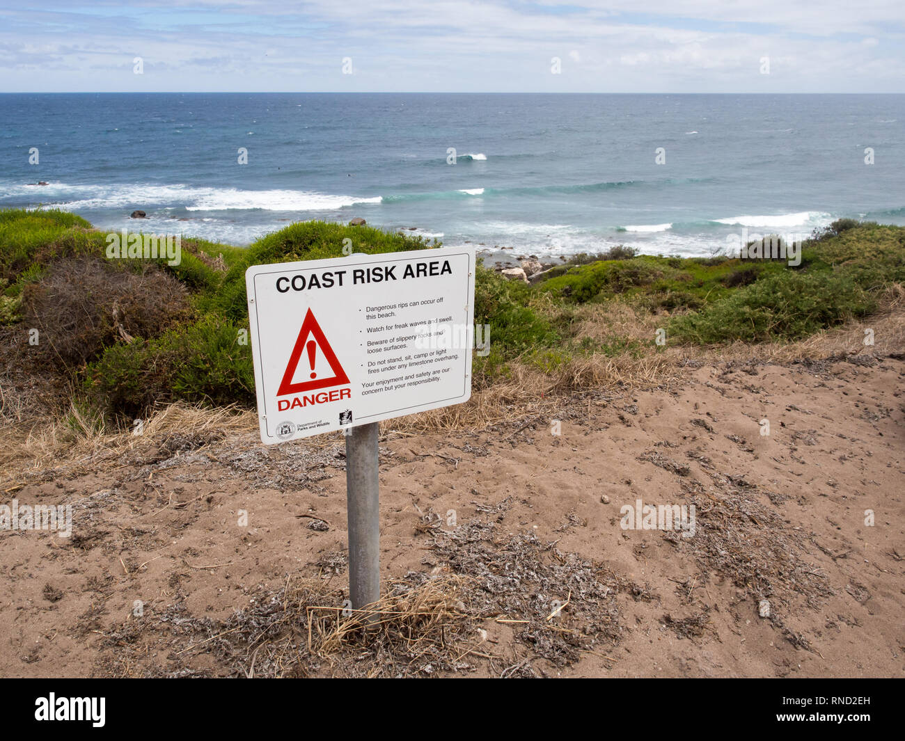 Australia walking track sign hi-res stock photography and images - Alamy