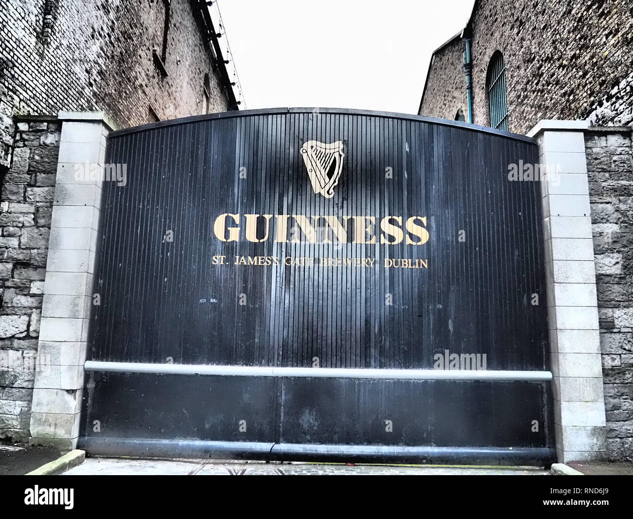Guinness brewery st. james gate hi-res stock photography and images - Alamy