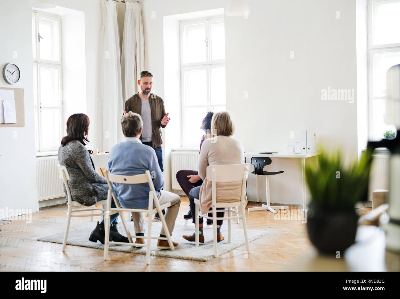 Group therapy session hi-res stock photography and images - Alamy