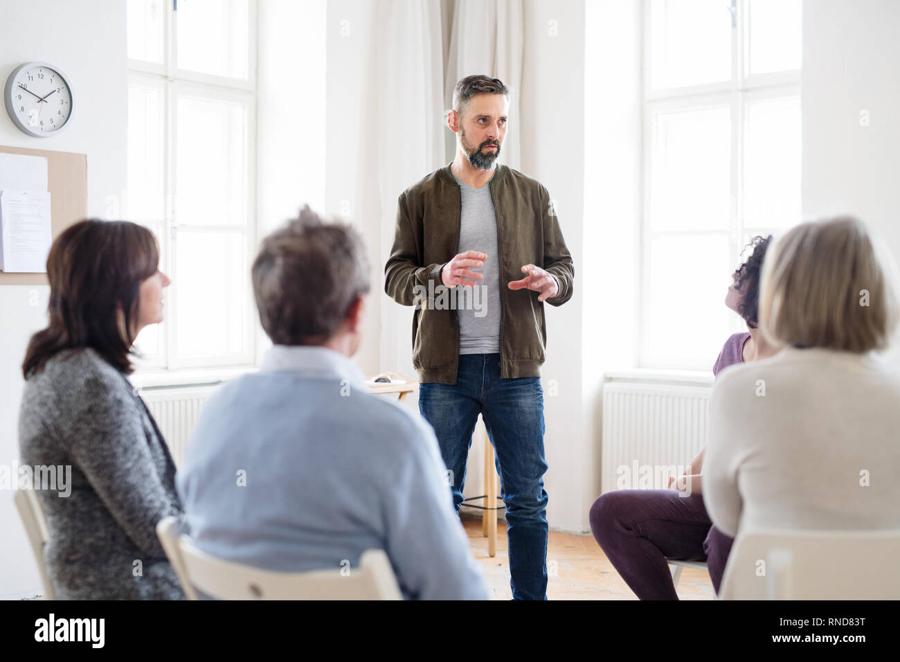 Group therapy session hi-res stock photography and images - Alamy