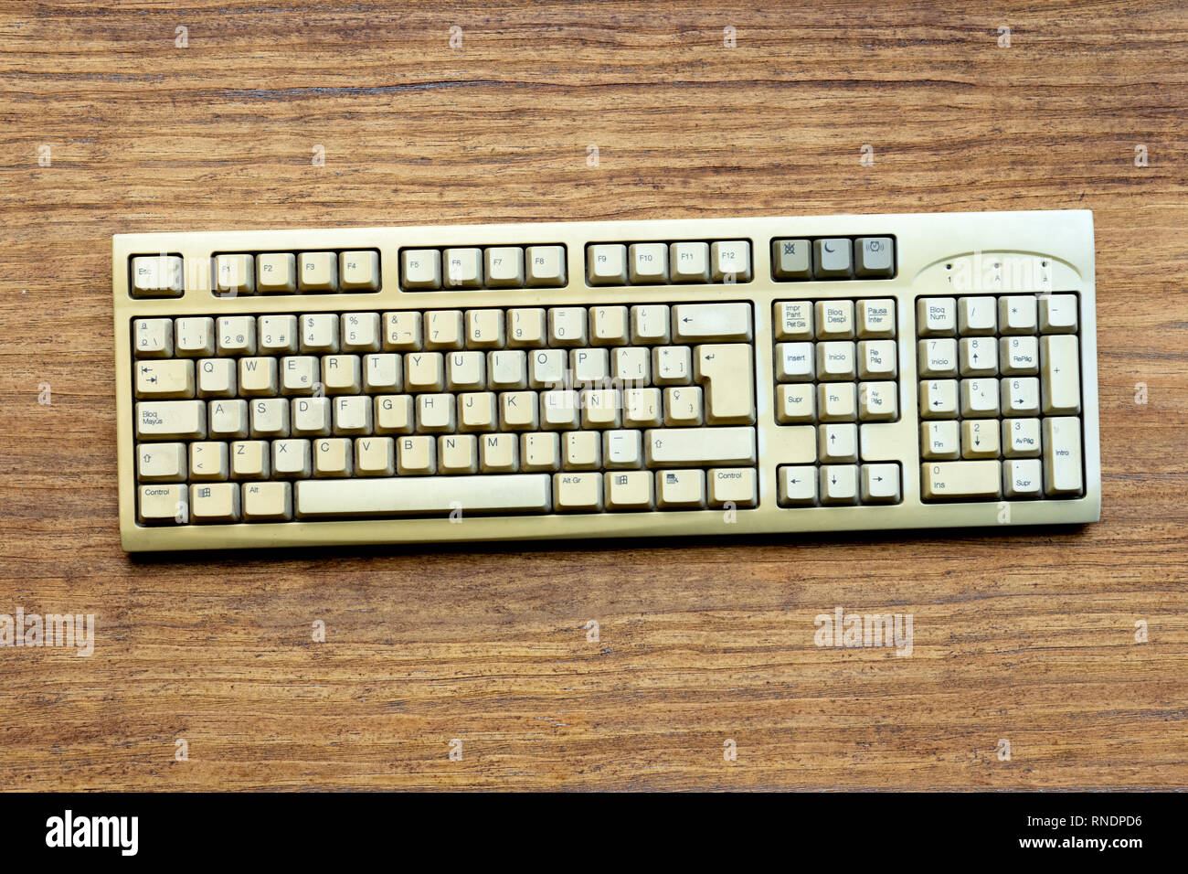 Old keyboard hi-res stock photography and images - Alamy