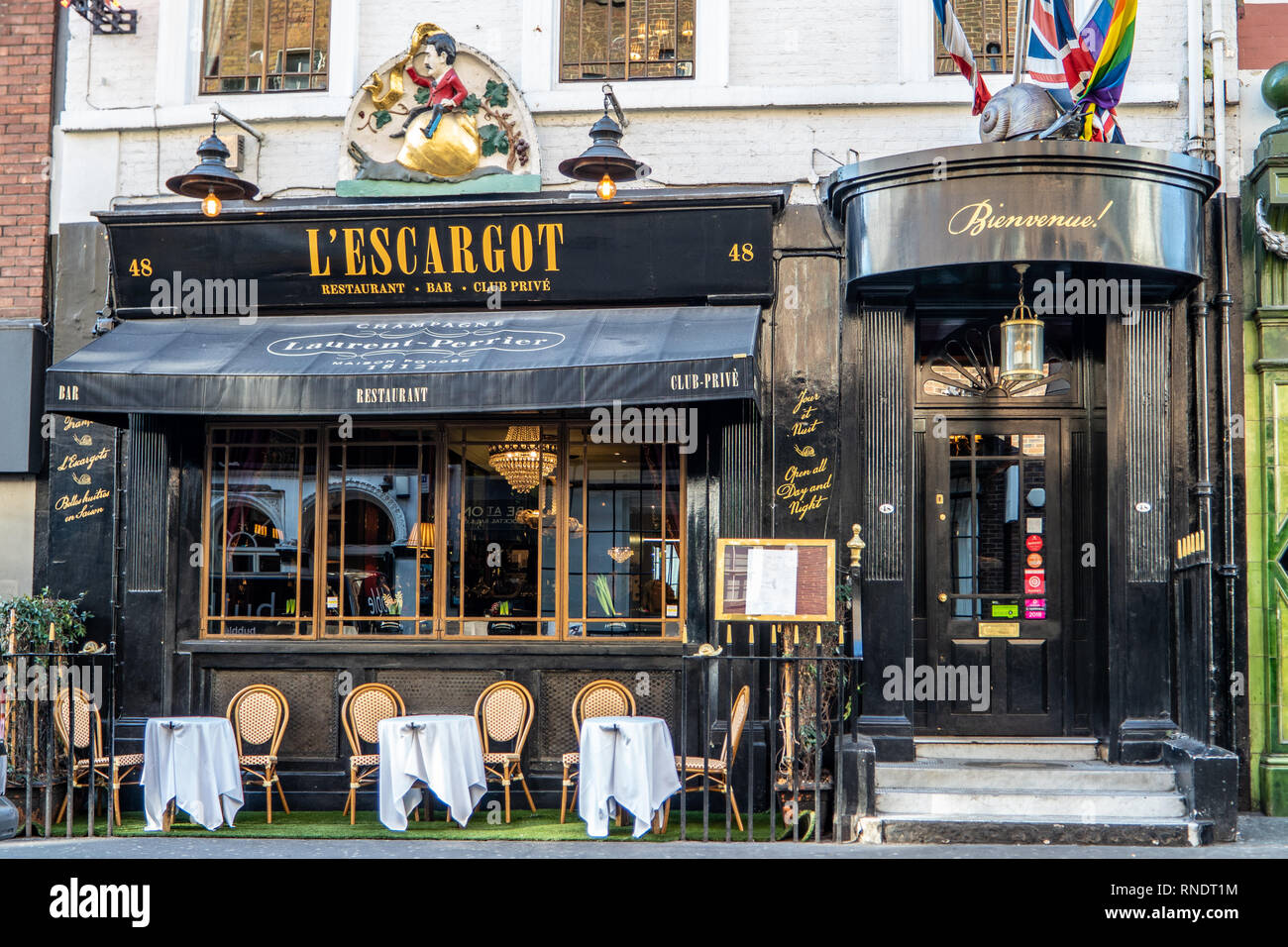 L'escargot restaurant hi-res stock photography and images - Alamy